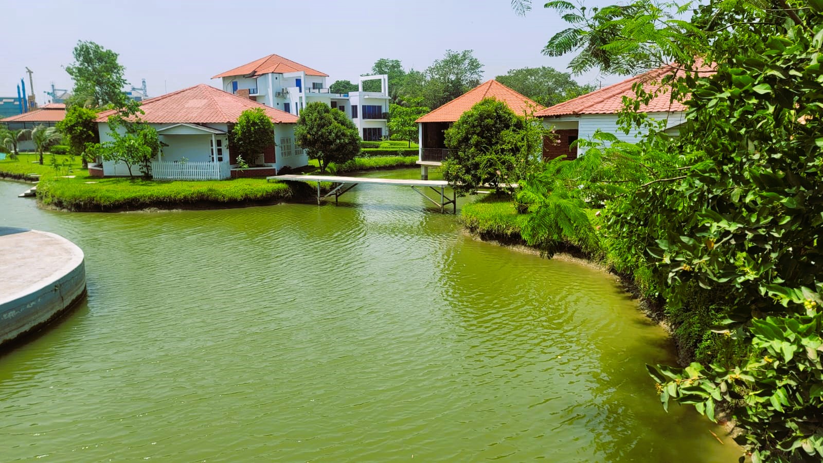 Lake – Crown Euro Inn