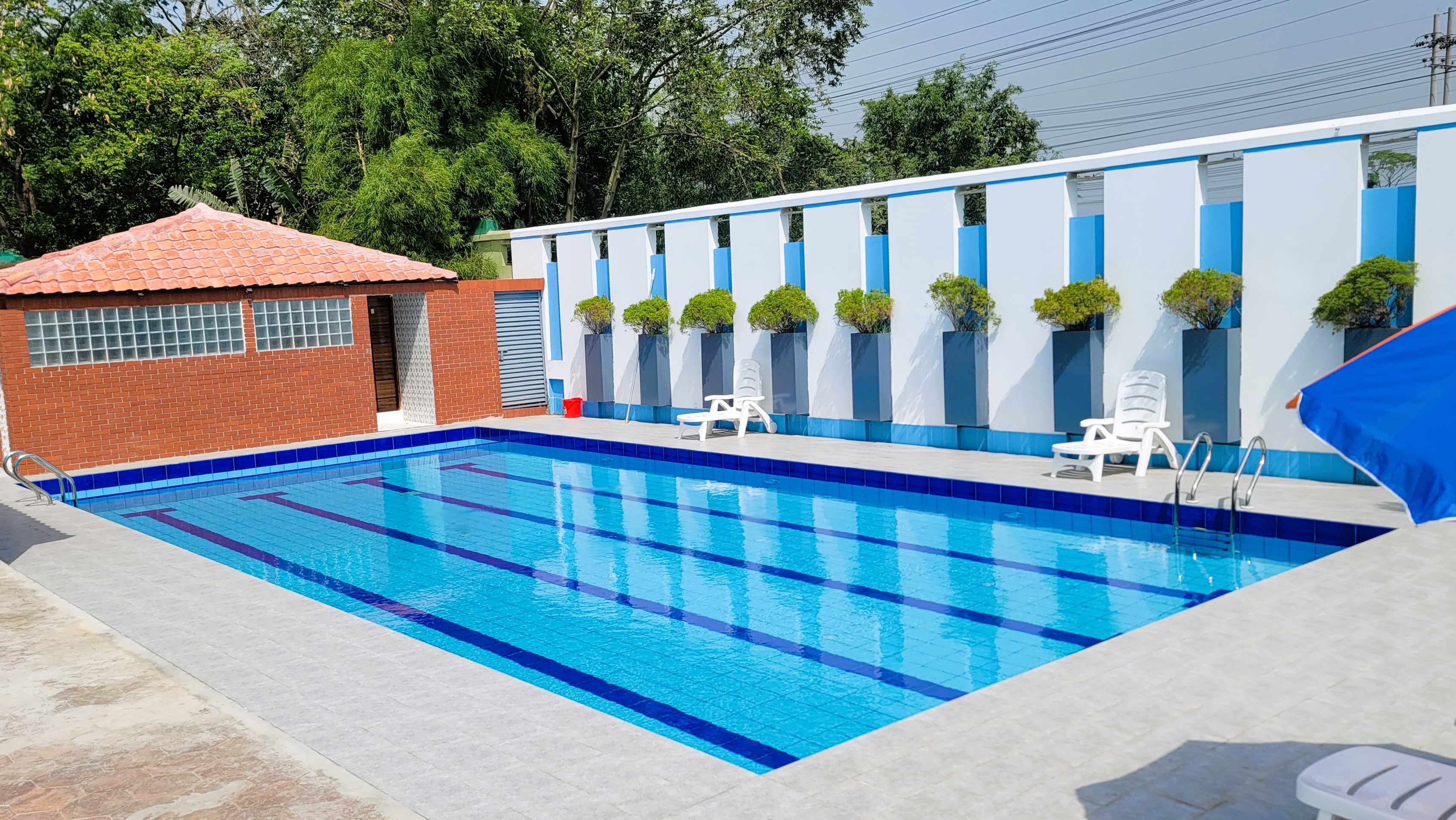 Crown Euro Inn – Luxury Hotel & Resort