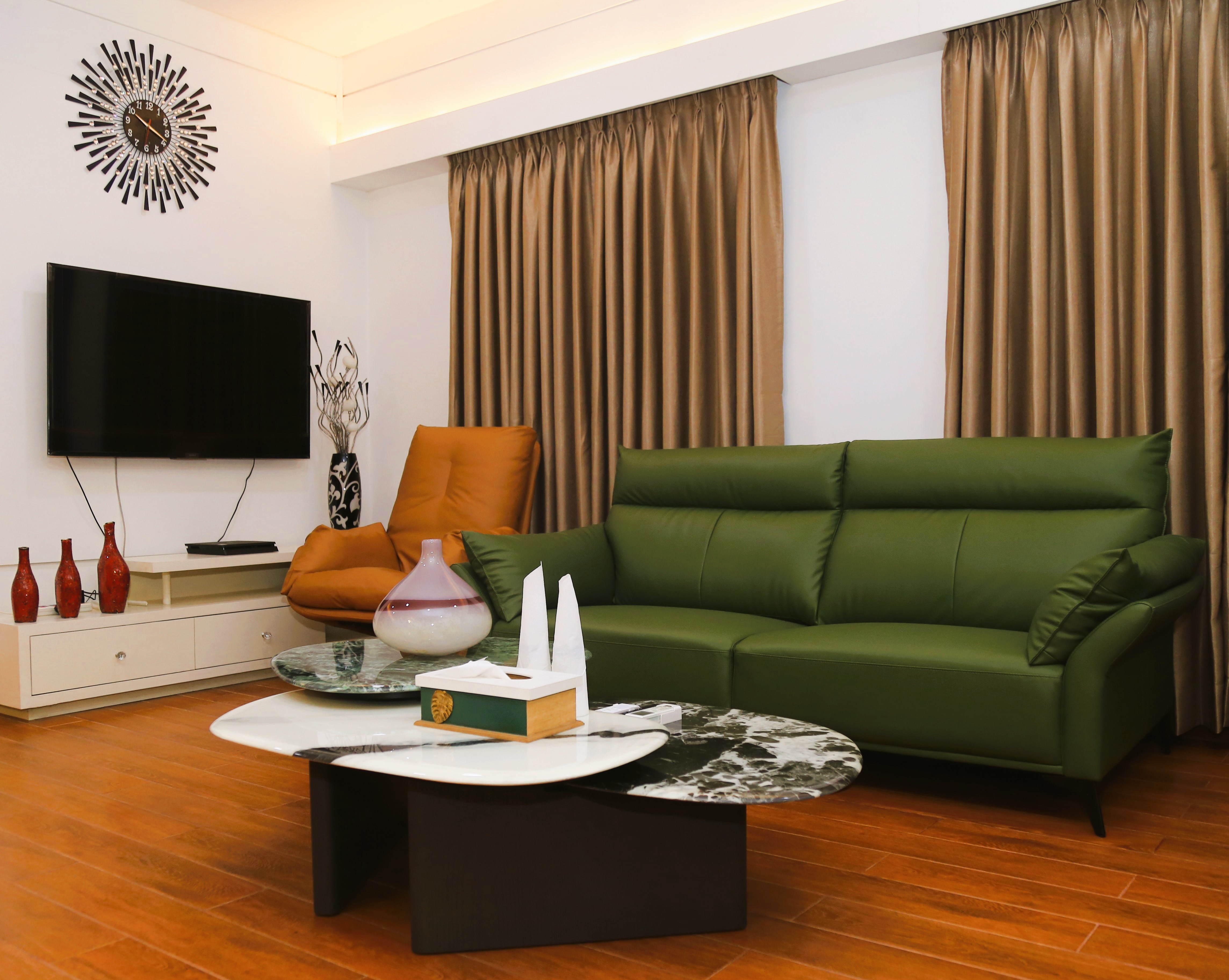 About Us – Crown Euro Inn